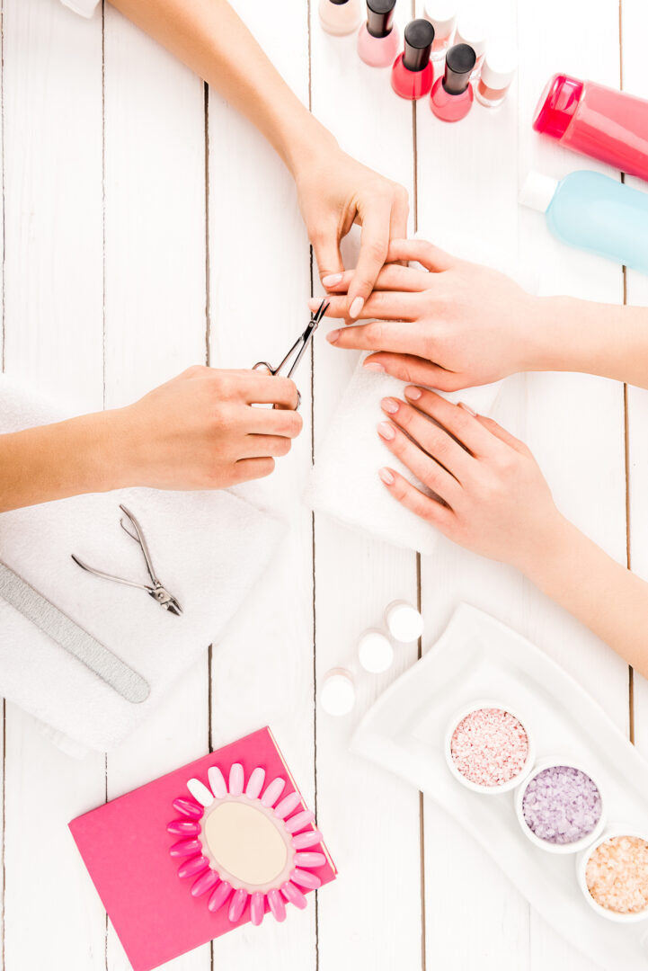 Fix Lifted Gel Nails At Home: 5 Expert Tips!